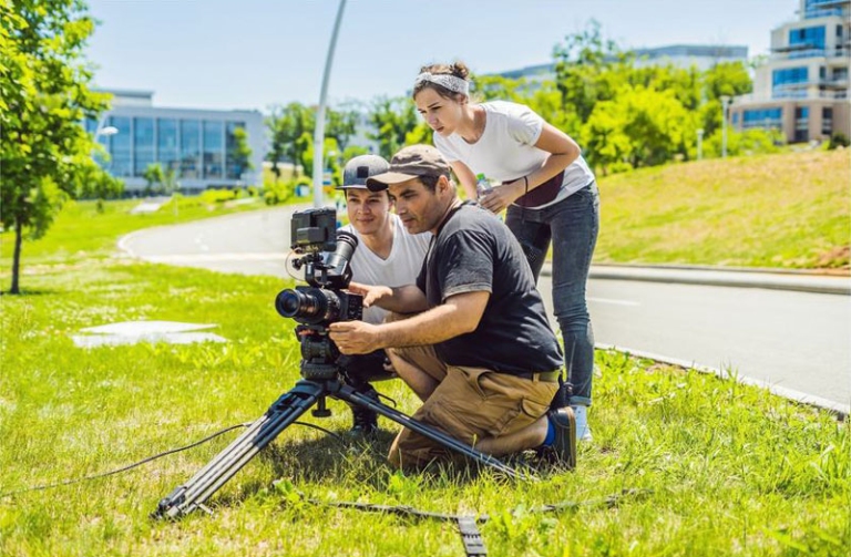 Documentary Photography: Telling Stories Through Pictures – MoriiHub