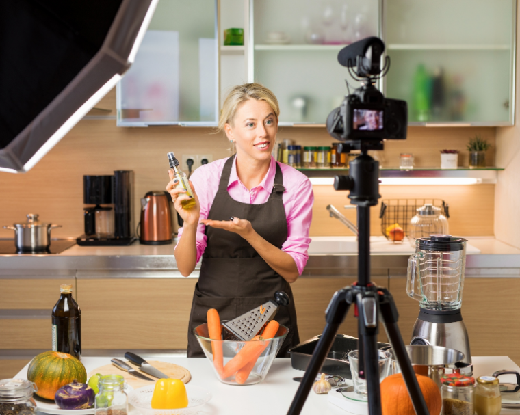 The Top Cameras for Vlogging and Content Creation – MoriiHub